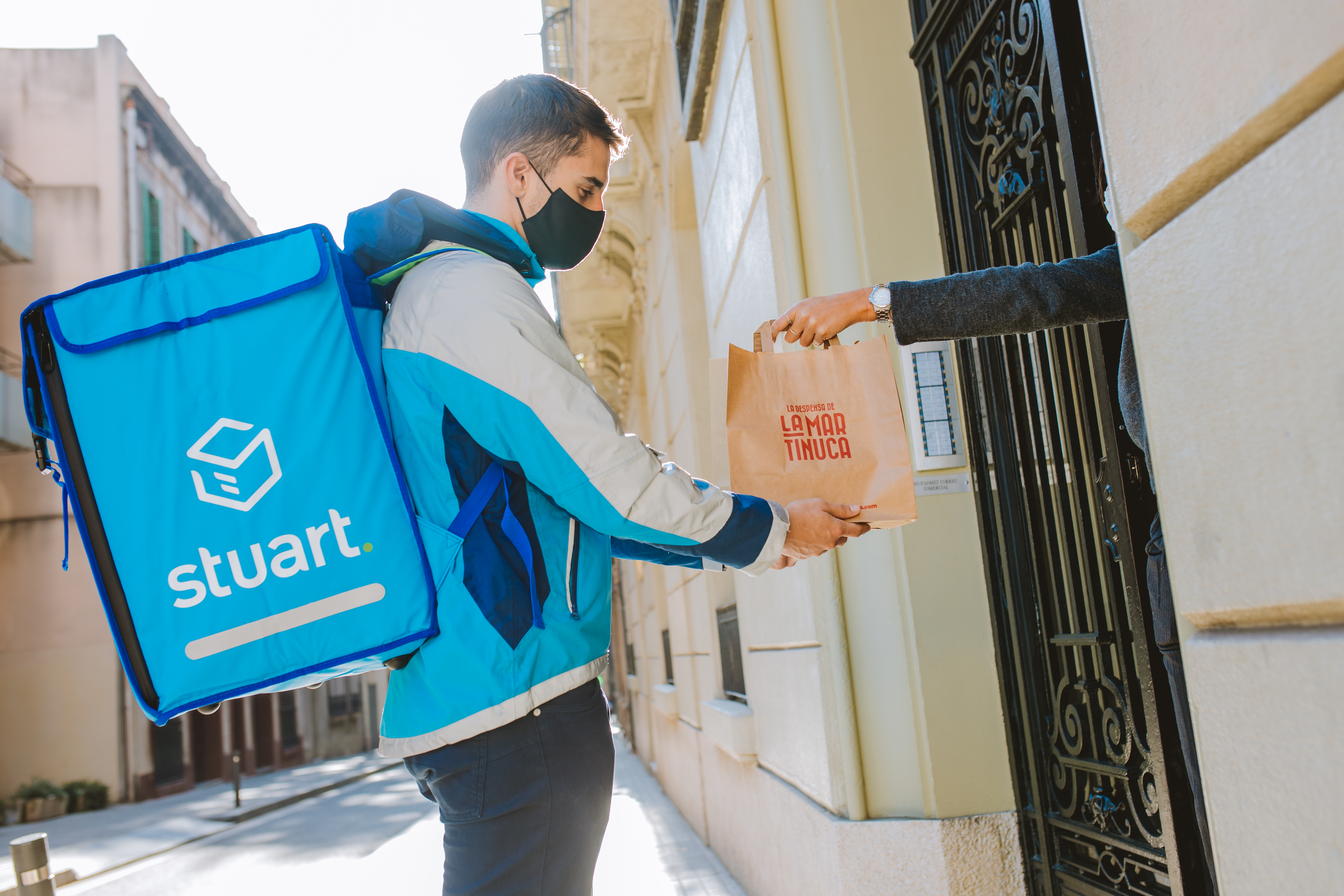 Commander un coursier | Stuart